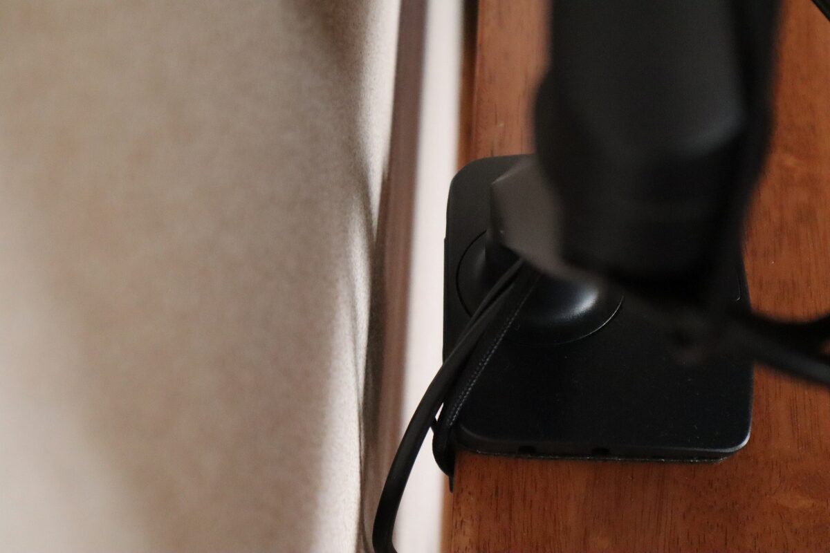 エルゴトロン MXV モニターアーム レビュー【LXと比較】 | コモバ