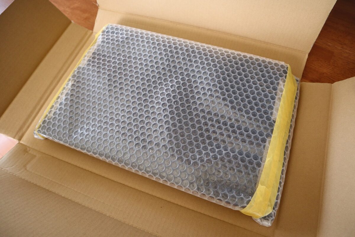 Preductsのトレイをレビュー【WindowsPCをクラムシェル運用】 | コモバ