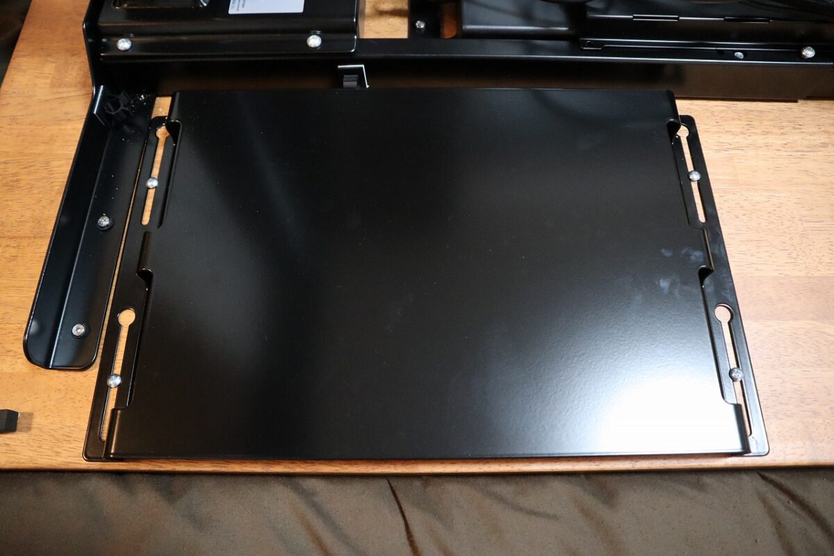 Preductsのトレイをレビュー【WindowsPCをクラムシェル運用】 | コモバ