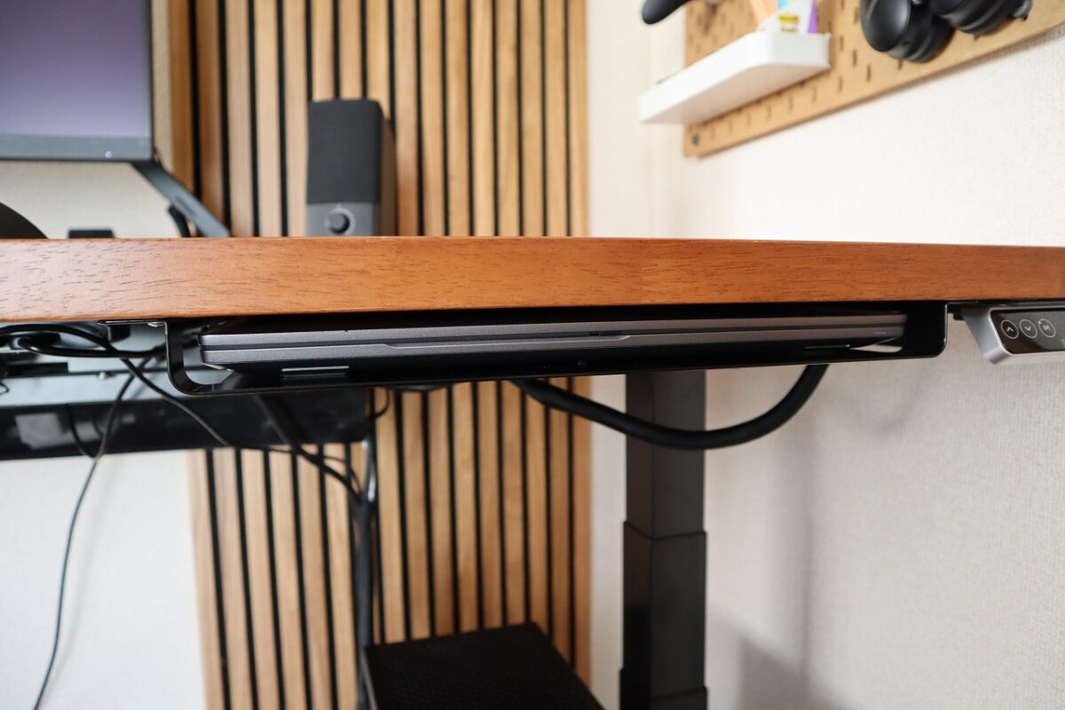 Preductsのトレイをレビュー【WindowsPCをクラムシェル運用】 | コモバ