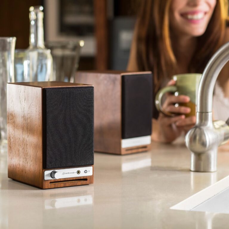 【比較レビュー】見た目と性能を兼ね備えたAudioengine HD3 | コモバ